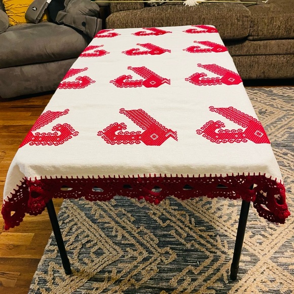MEXICANA | Kitchen | Gorgeous Mexican Handmade Embroiled Table Cloth ...